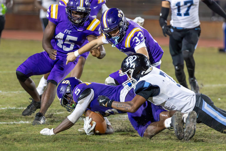 Dr. Phillips football stuns Fort Pierce Central with playoff rally