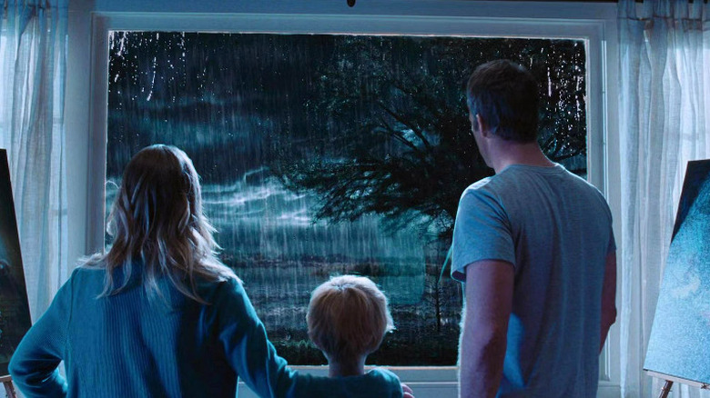 The Untold Truth Of The Mist