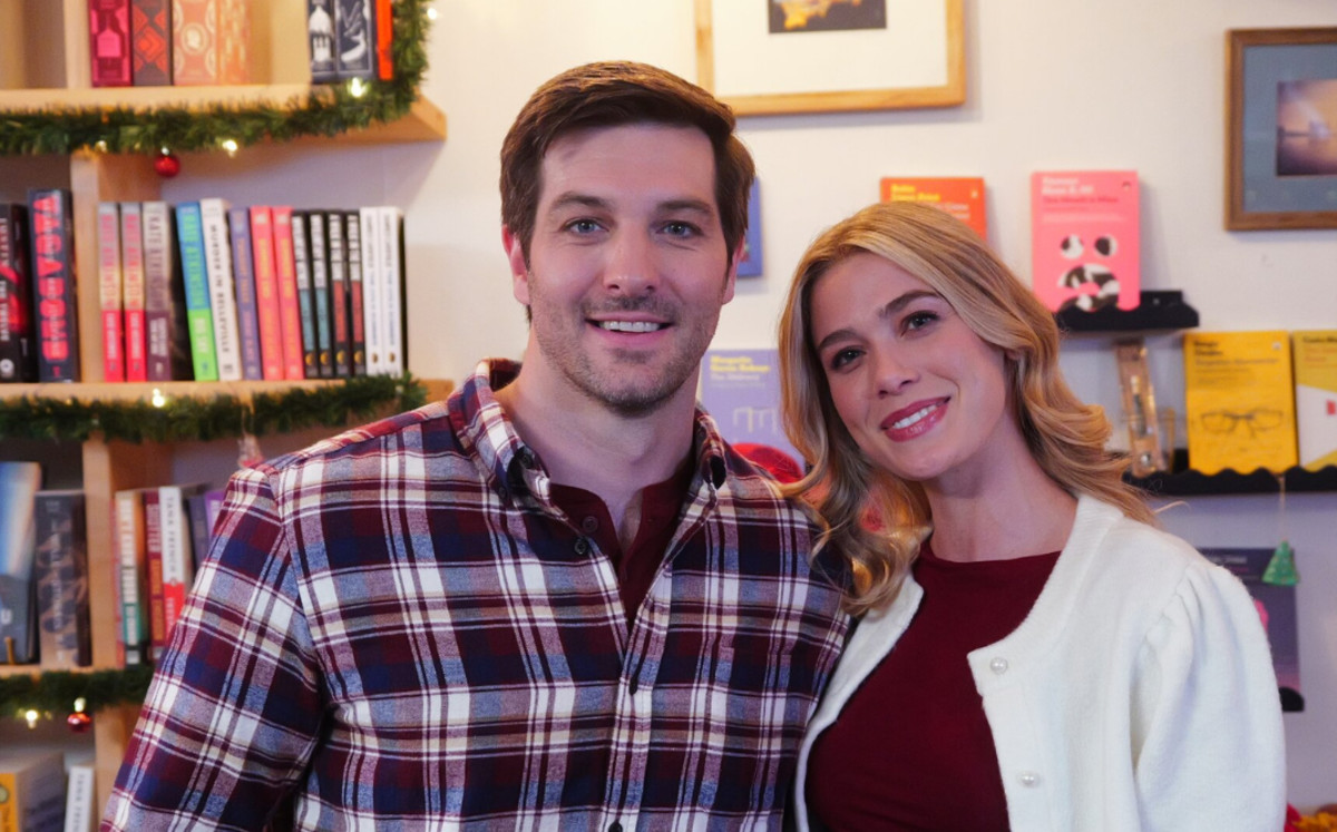 Great American Family just updated its 2025 Christmas movie lineup for ...