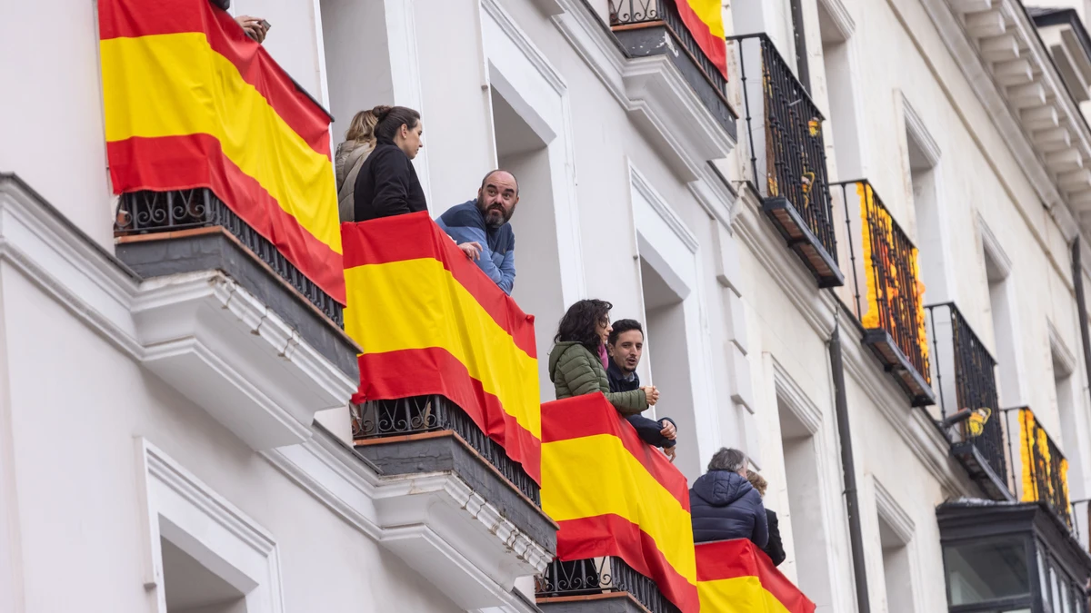 Consolidación simbólica, responsabilidad y futuro