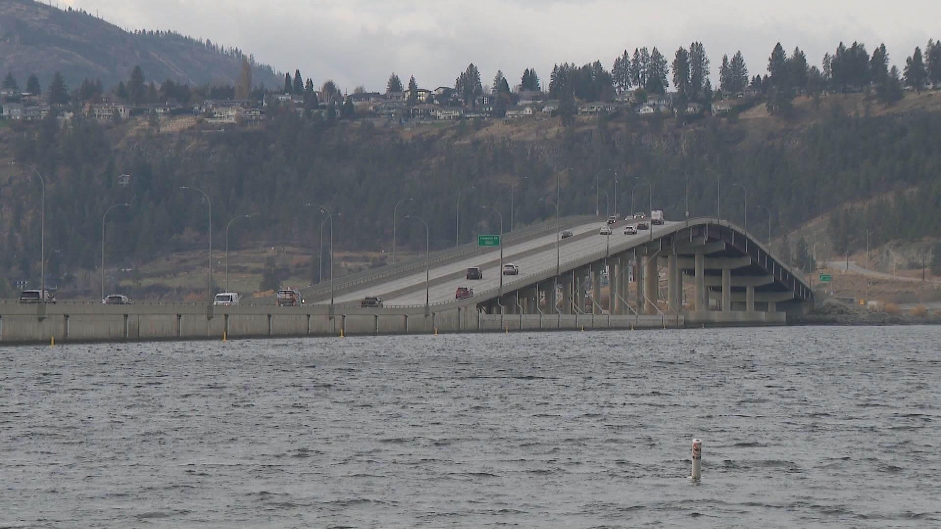 Controversy over lighting up Bennett Bridge in Kelowna