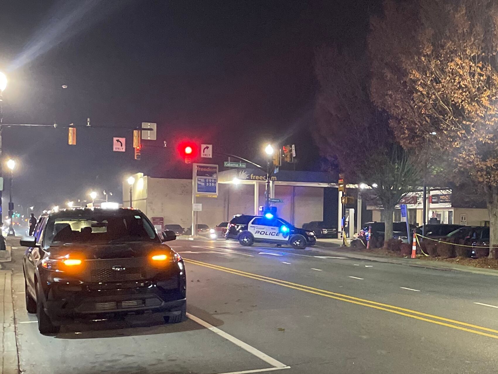 4 injured after shooting in downtown Concord ends tree lighting ...