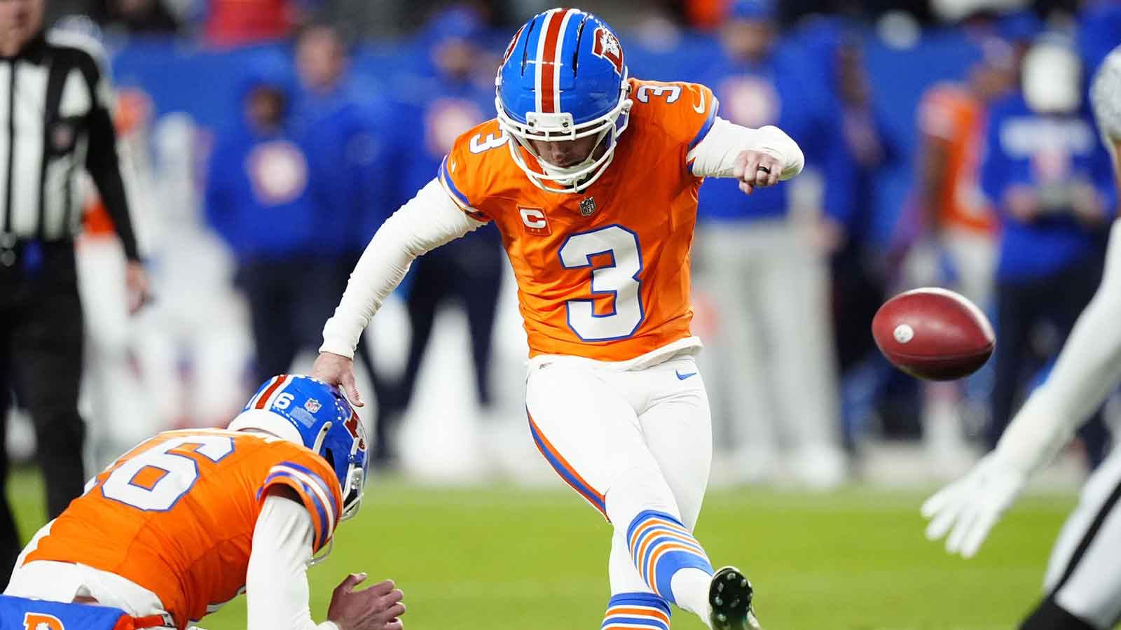 The sneaky way the blizzard messed up Will Lutz on Patriots’ blocked ...