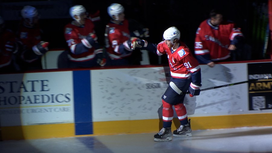 Thunderbolts stay hot in win over Knoxville