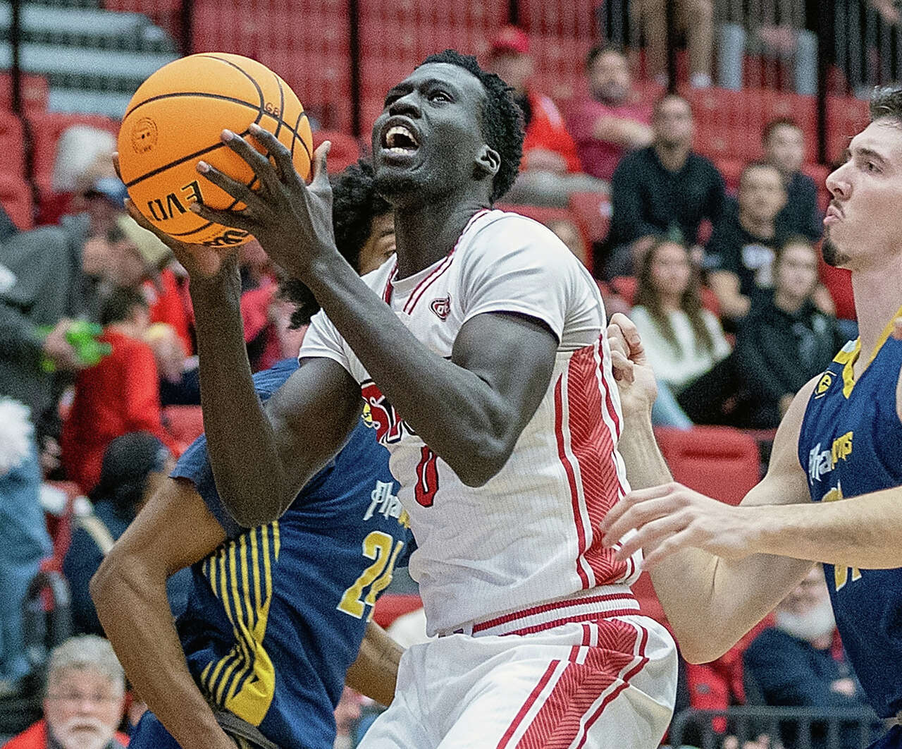 Air Force pulls away to beat SIUE at Air Force Classic