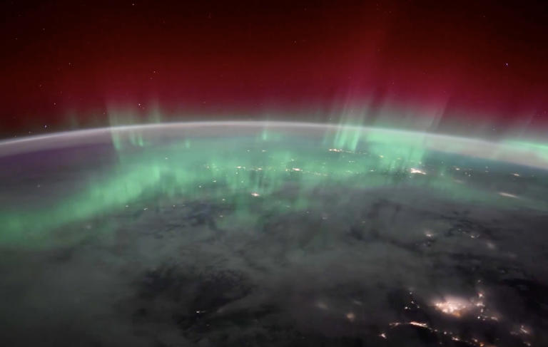Earth never looked so pretty as in this stunning ISS flyover