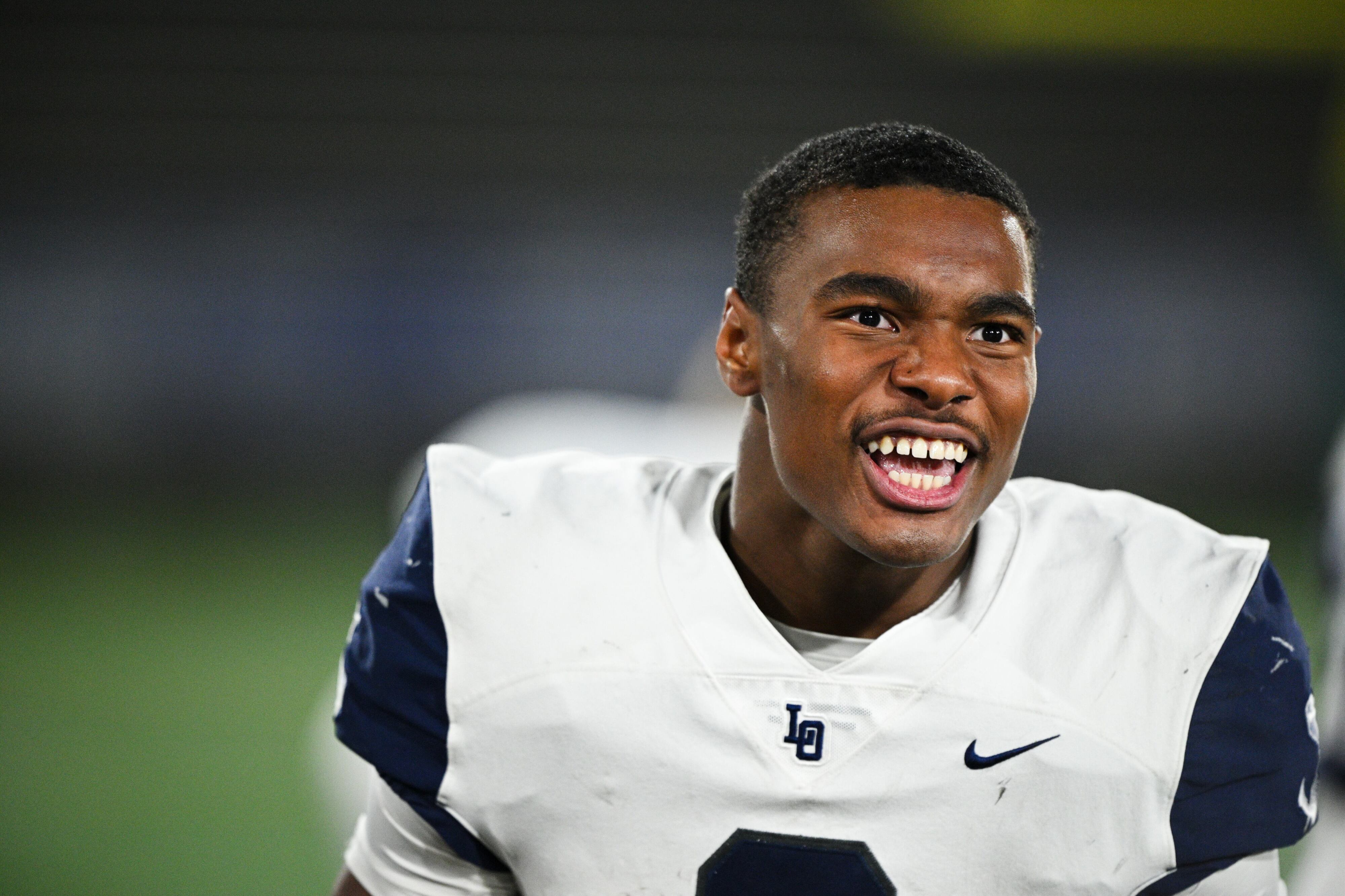 First quarter blitz against Nelson propels Lake Oswego to Class 6A ...