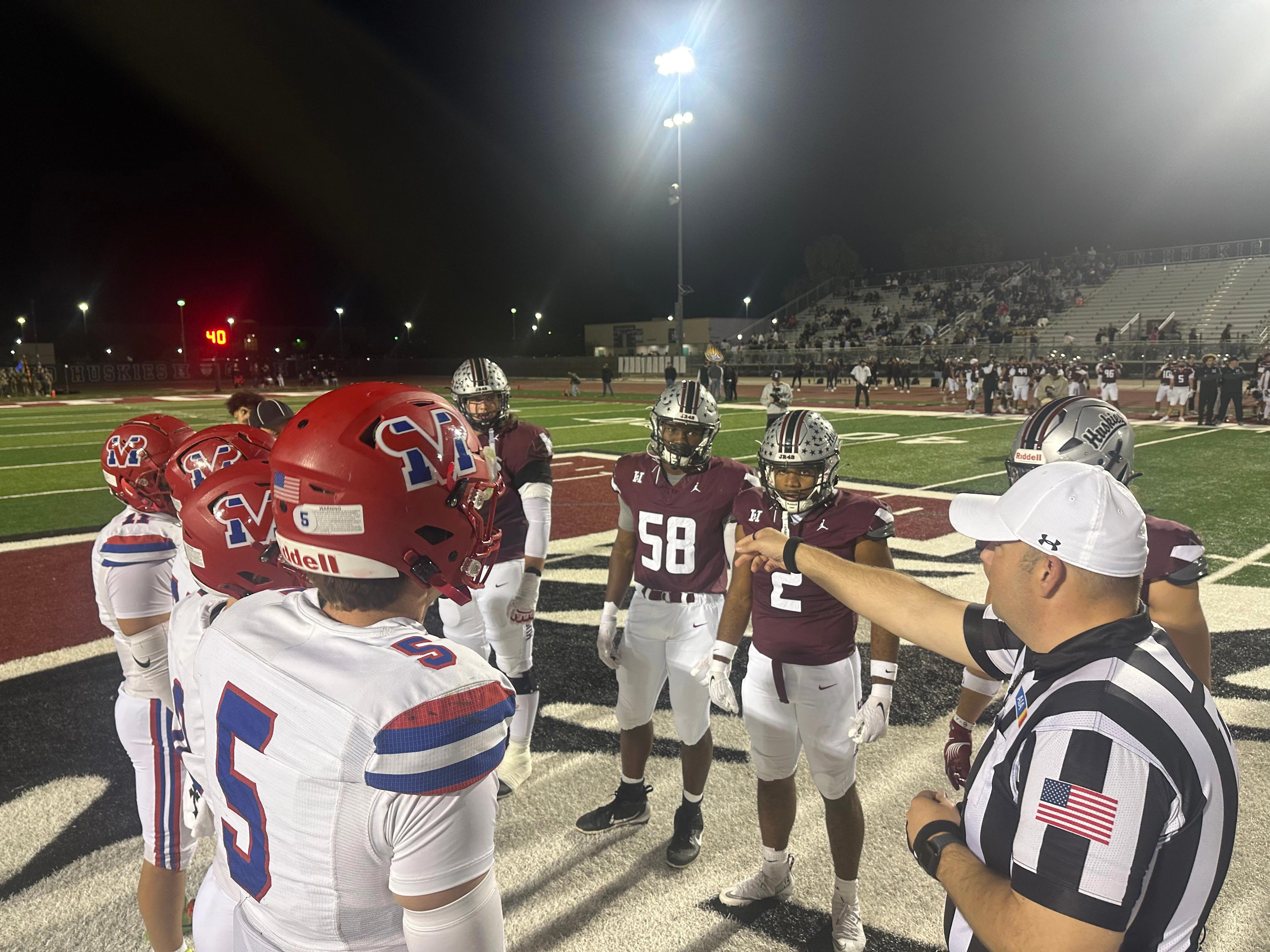 Hamilton running attack fuels win over Mountain View in Open playoffs