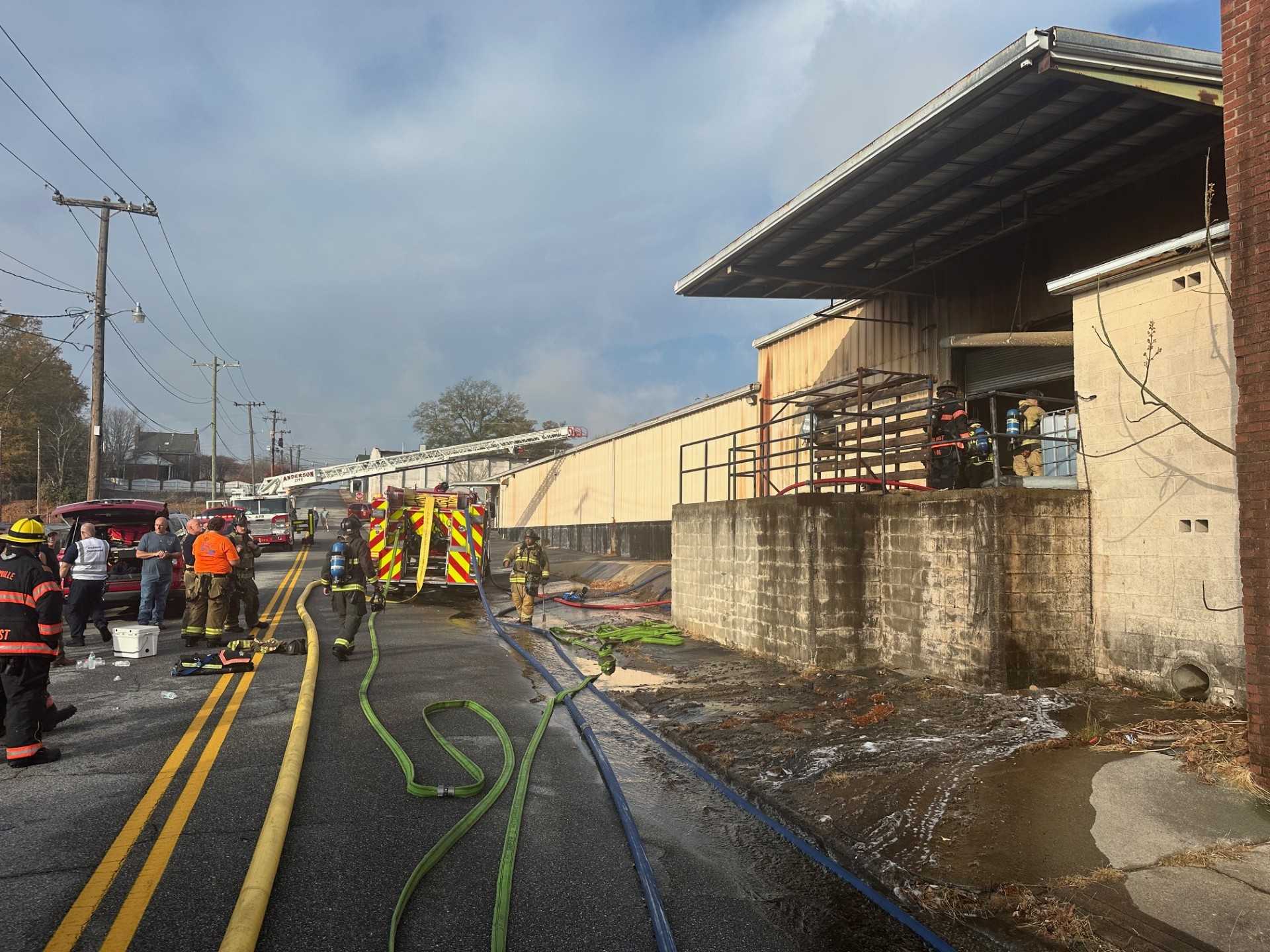 Fire at downtown Anderson warehouse