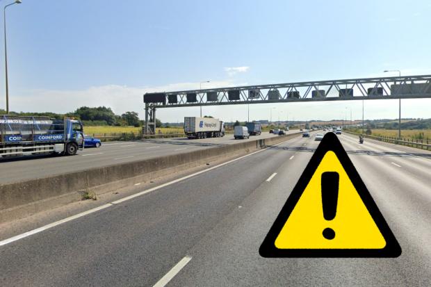 Traffic disruption on M25 in Essex as stalled vehicle sees one lane closed