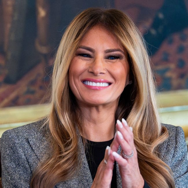 Melania Trump Wears An Emerald-Green Gown To Welcome Saudi Crown Prince ...