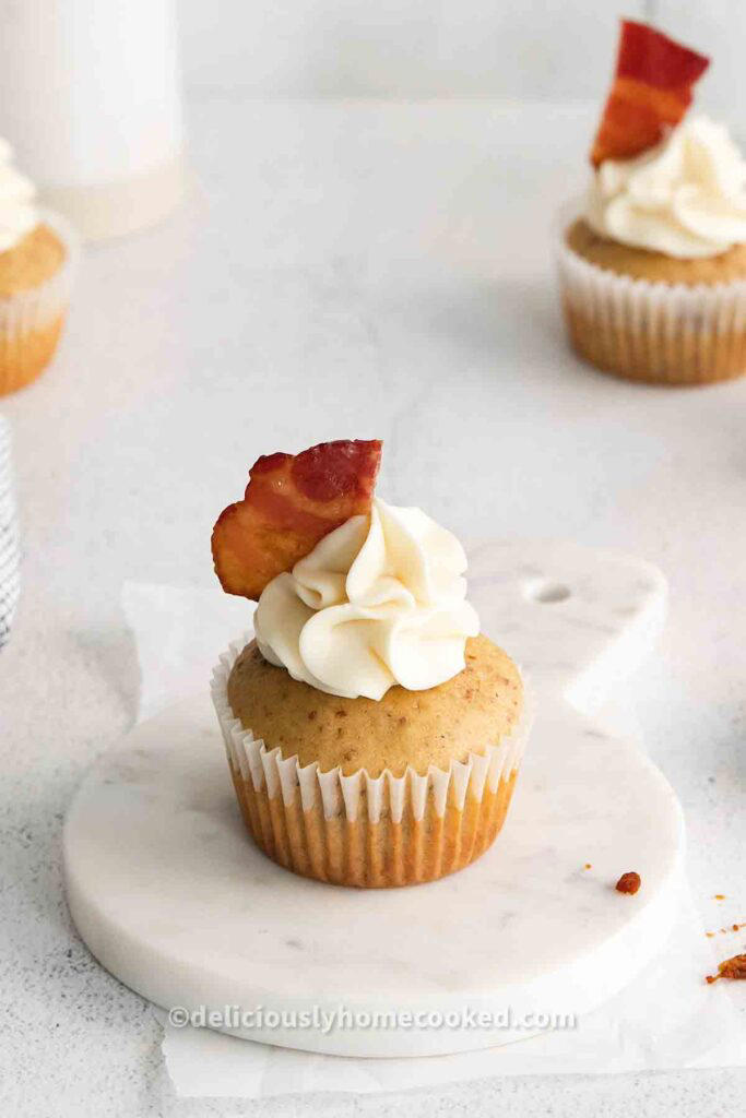 Maple bacon cupcakes