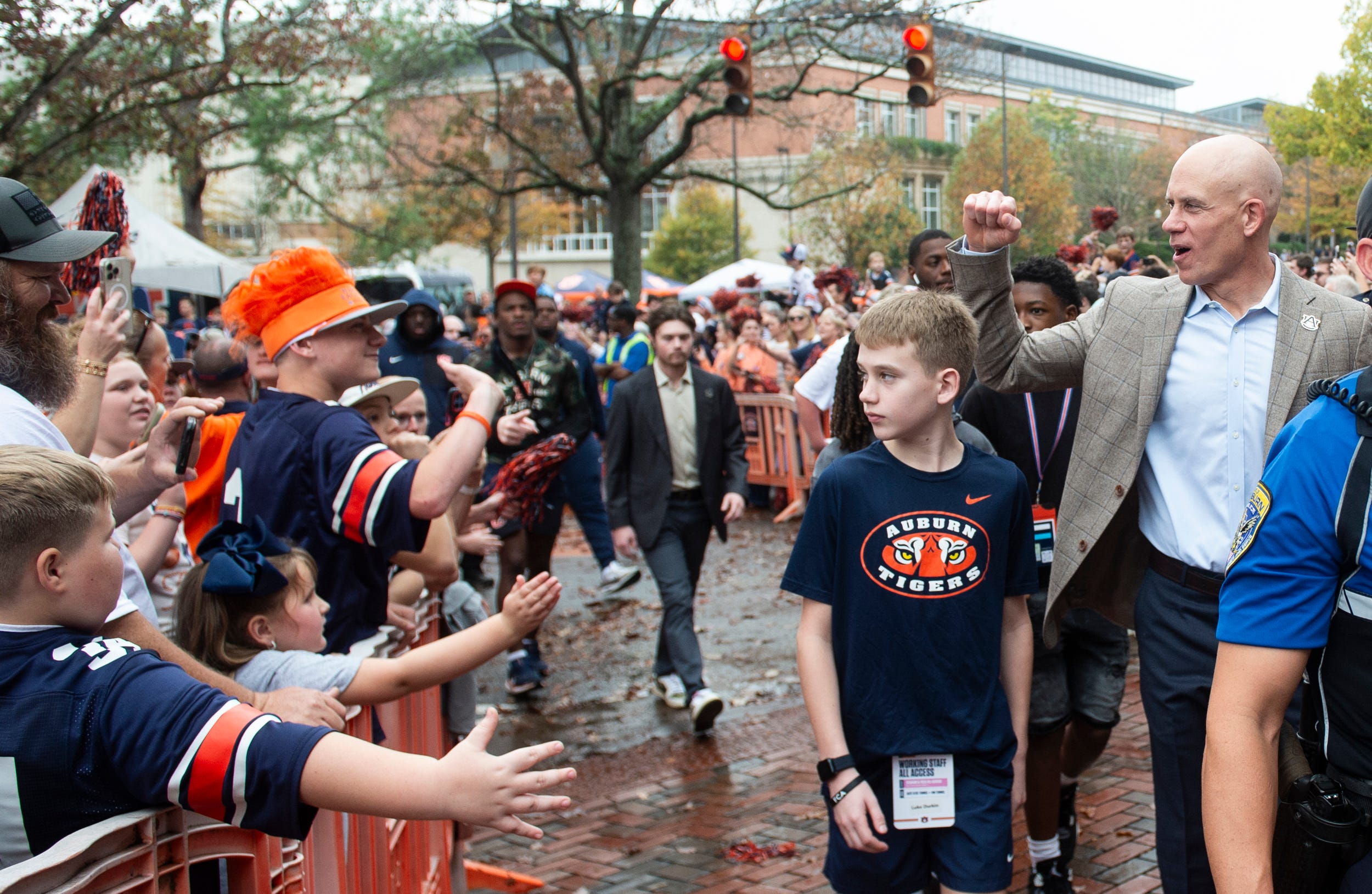 Which Auburn football, Alabama players were on final SEC injury report?