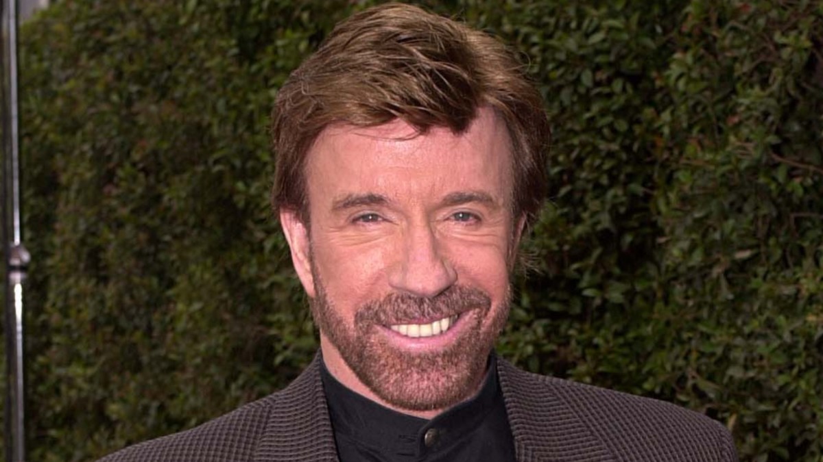 Chuck Norris, 85, is 'Setting The Fitness Standard' With Latest Fitness ...