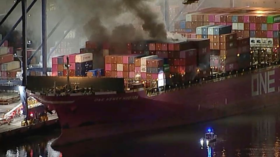 Electrical fire that erupted on cargo ship at Port of Los Angeles now ...
