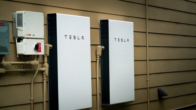 Homeowner seeks advice after getting trapped in costly Tesla deal: 'You ...