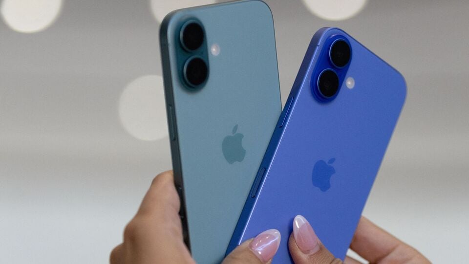 Black Friday deals: Massive discounts on premium smartphones you ...