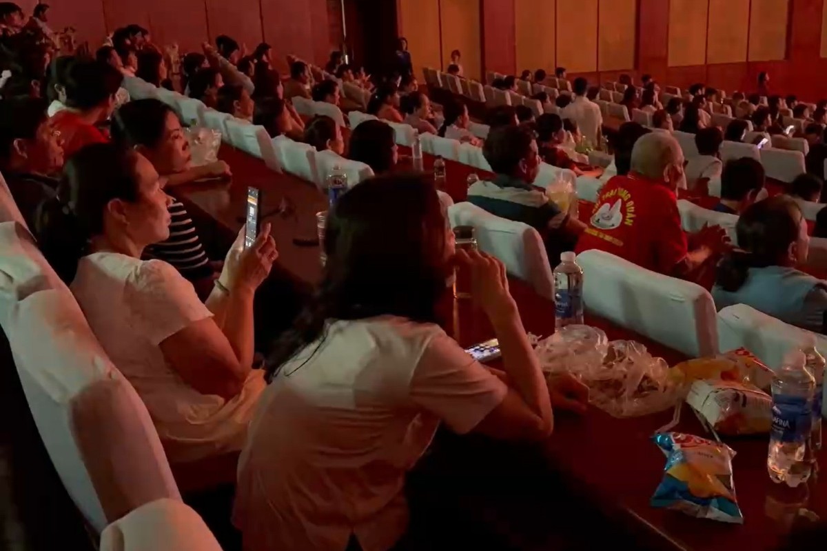 Chiếu phim "Địa Đạo" phục vụ miễn phí cho hơn 500 đoàn viên, người lao động