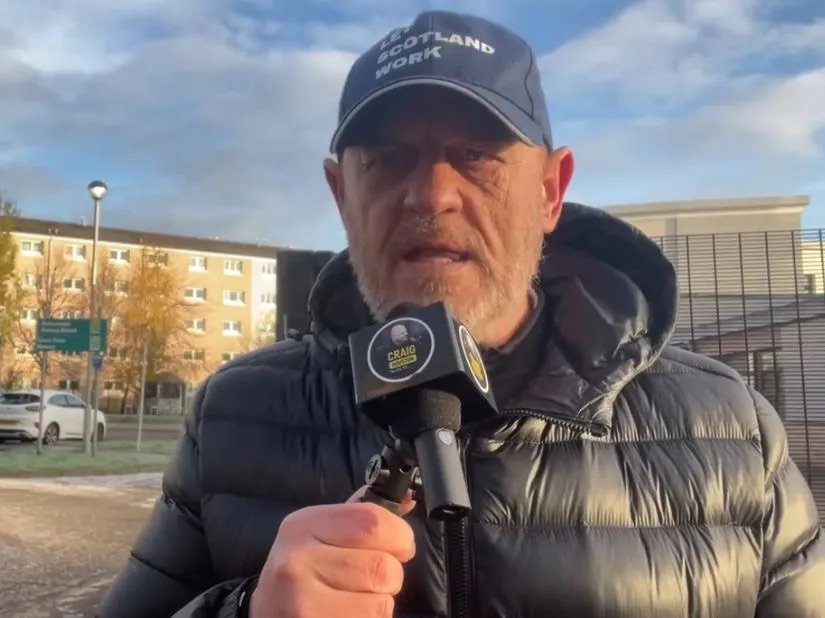 Far-right group protests English lessons for migrants