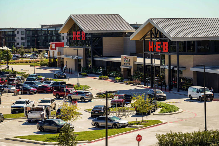 Where H-E-B is opening new stores in Texas in 2026