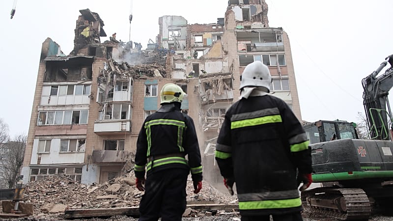 Ucraina, Mosca bombarda attacca Ternopil: tra i morti una bambina ...