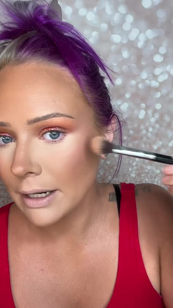 Update Your Highlight: Try This Flattering, Professional Glow
