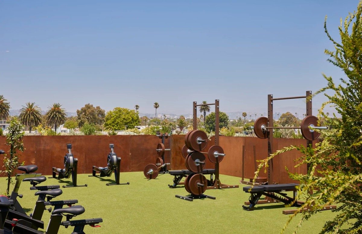 Why High-End Wellness Clubs Cost So Much