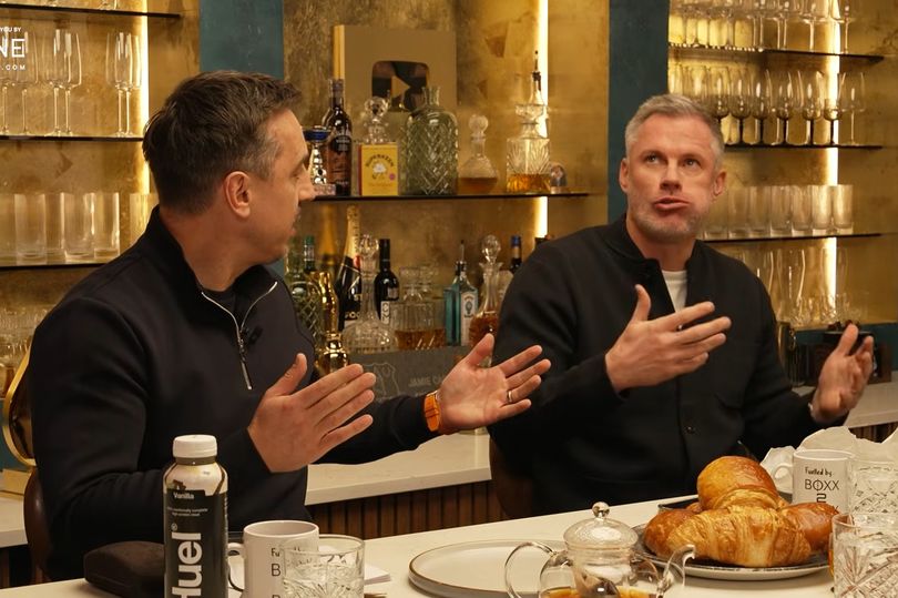 Jamie Carragher 'in trouble' after Gary Neville Man United claim and ...