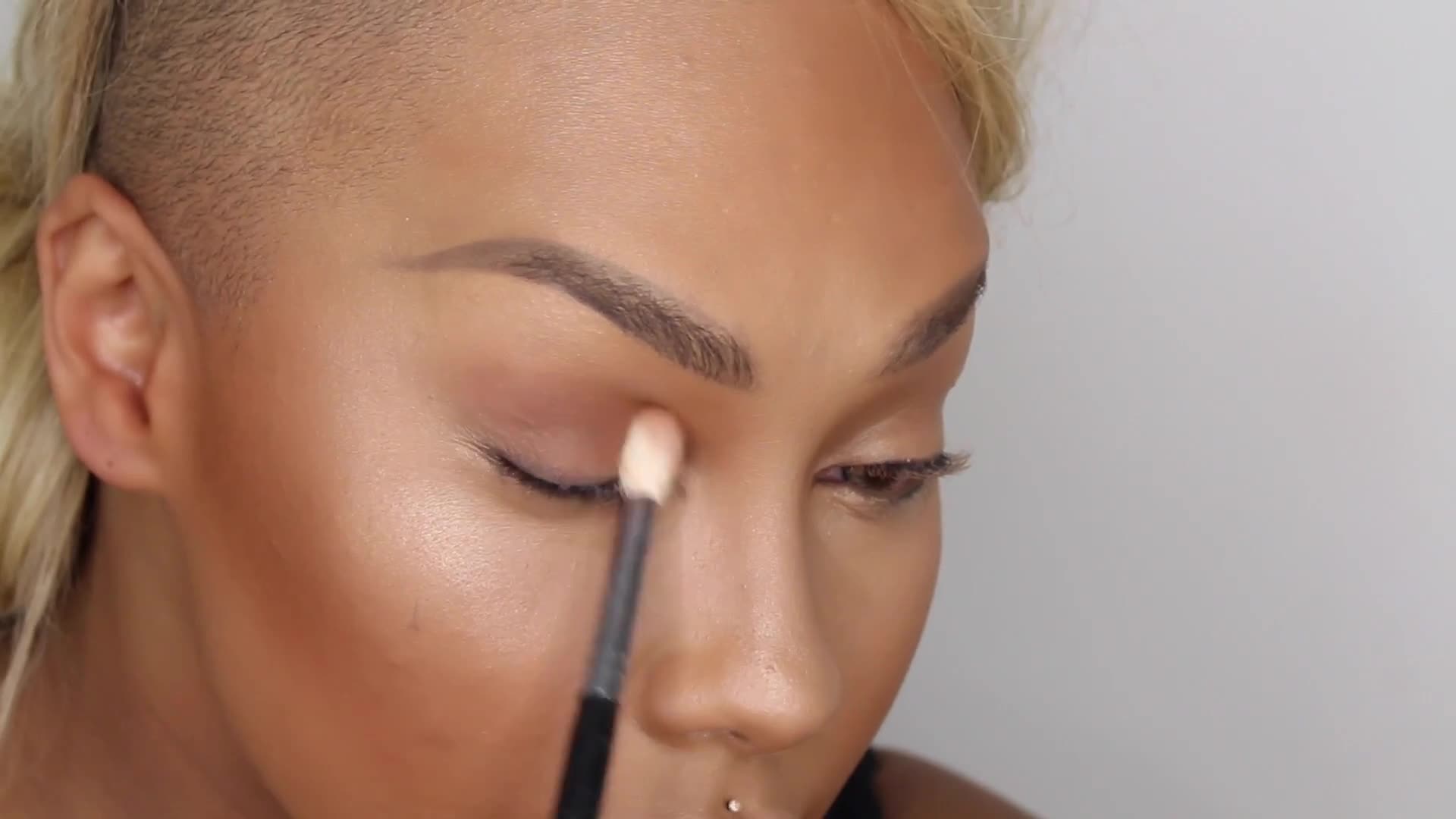 Recreating Rihanna’s VMA 2016 makeup - full tutorial!