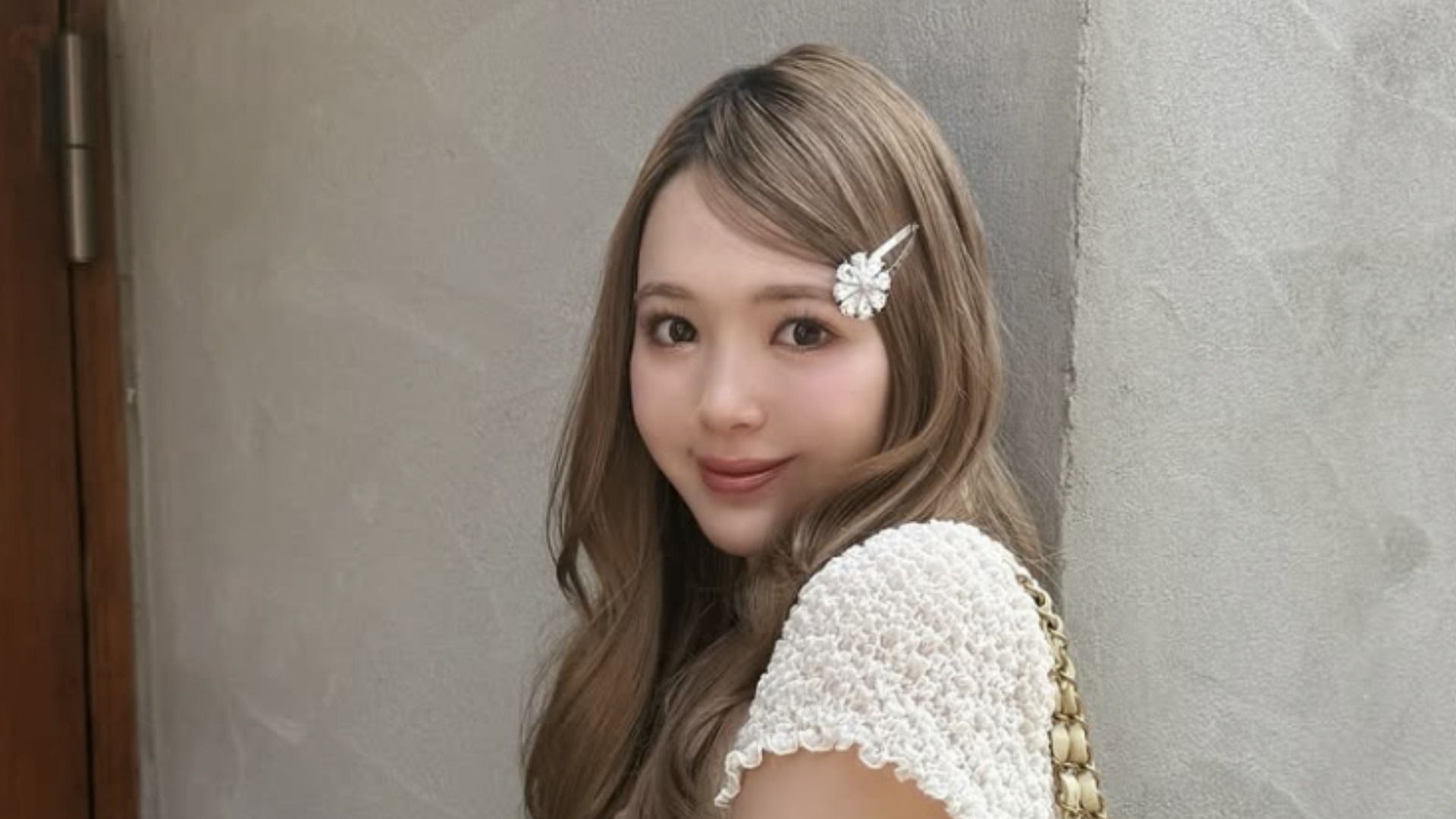 Nicole Fujita, la mannequin japonaise qui bouscule les codes avec le sourire