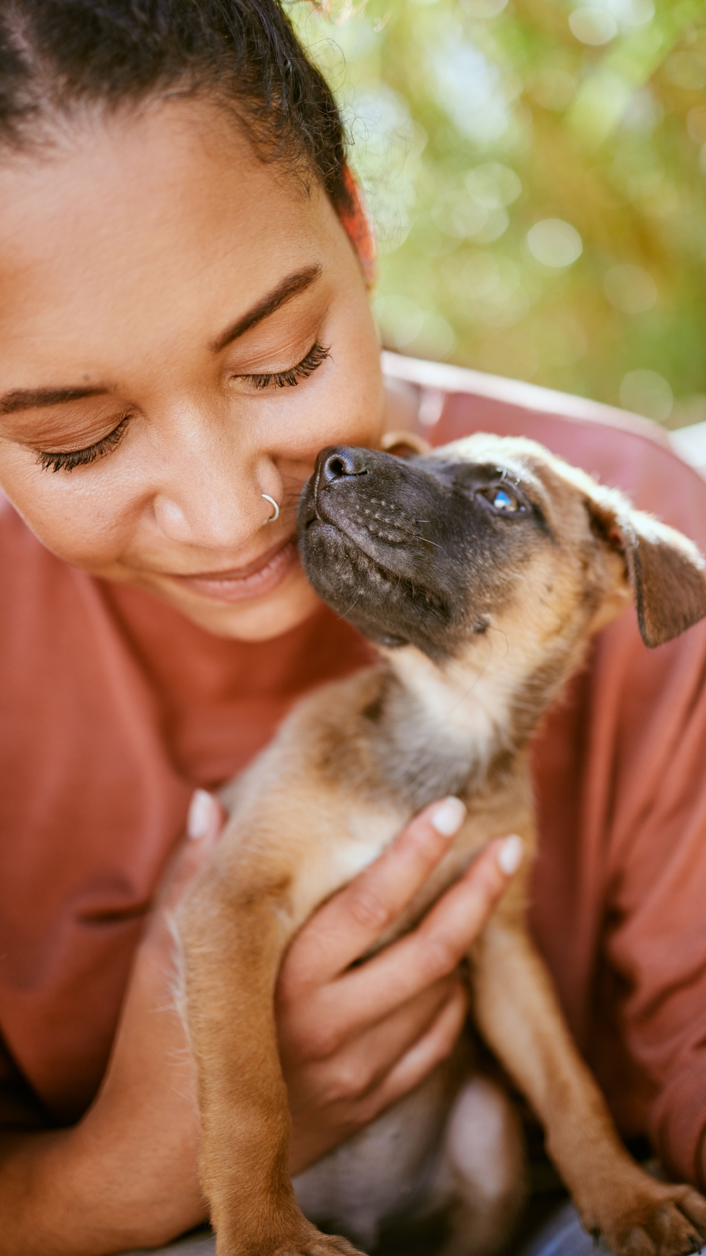 10 important factors to think about before adopting a pet