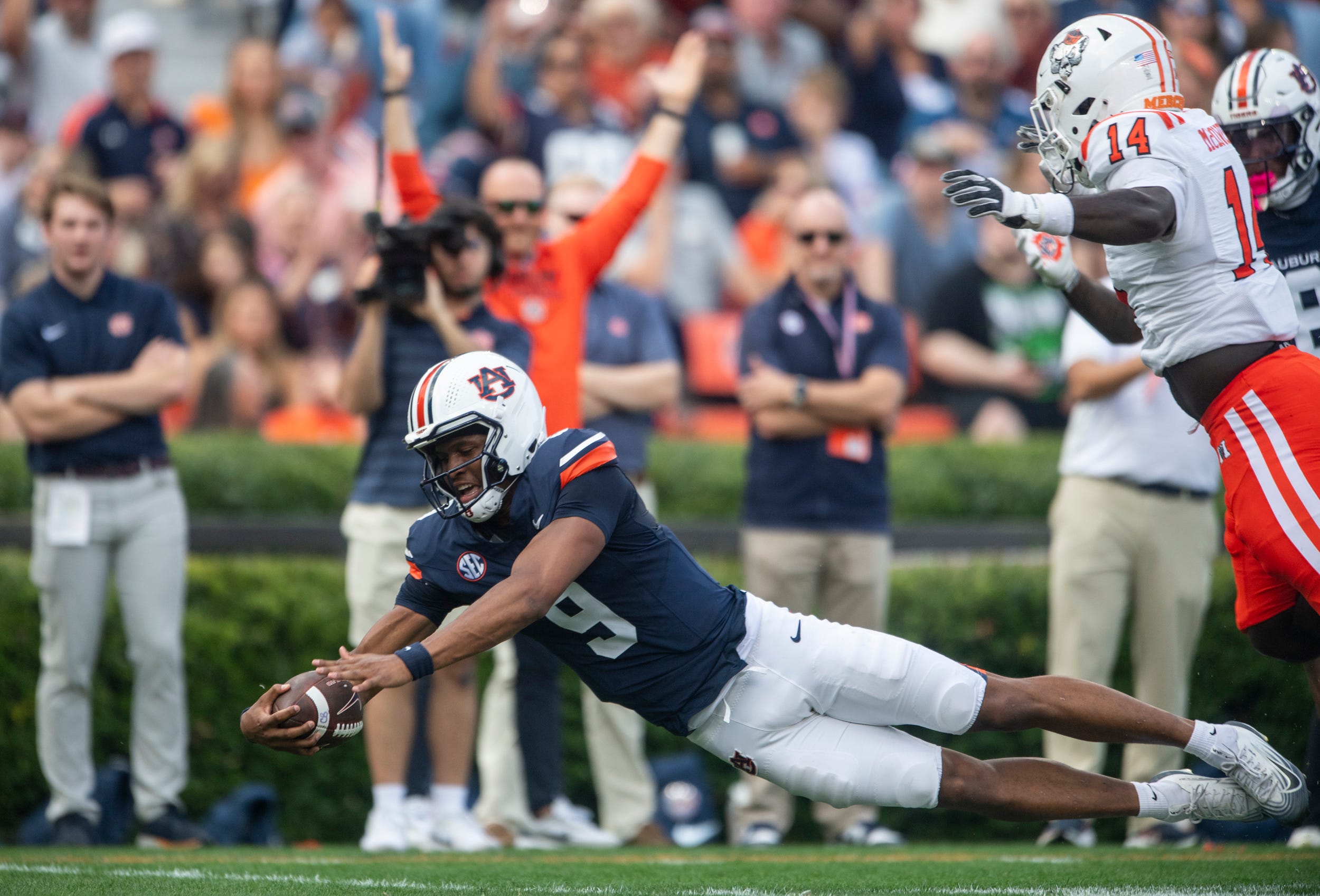 Former Auburn football QB Deuce Knight announces transfer to Ole Miss