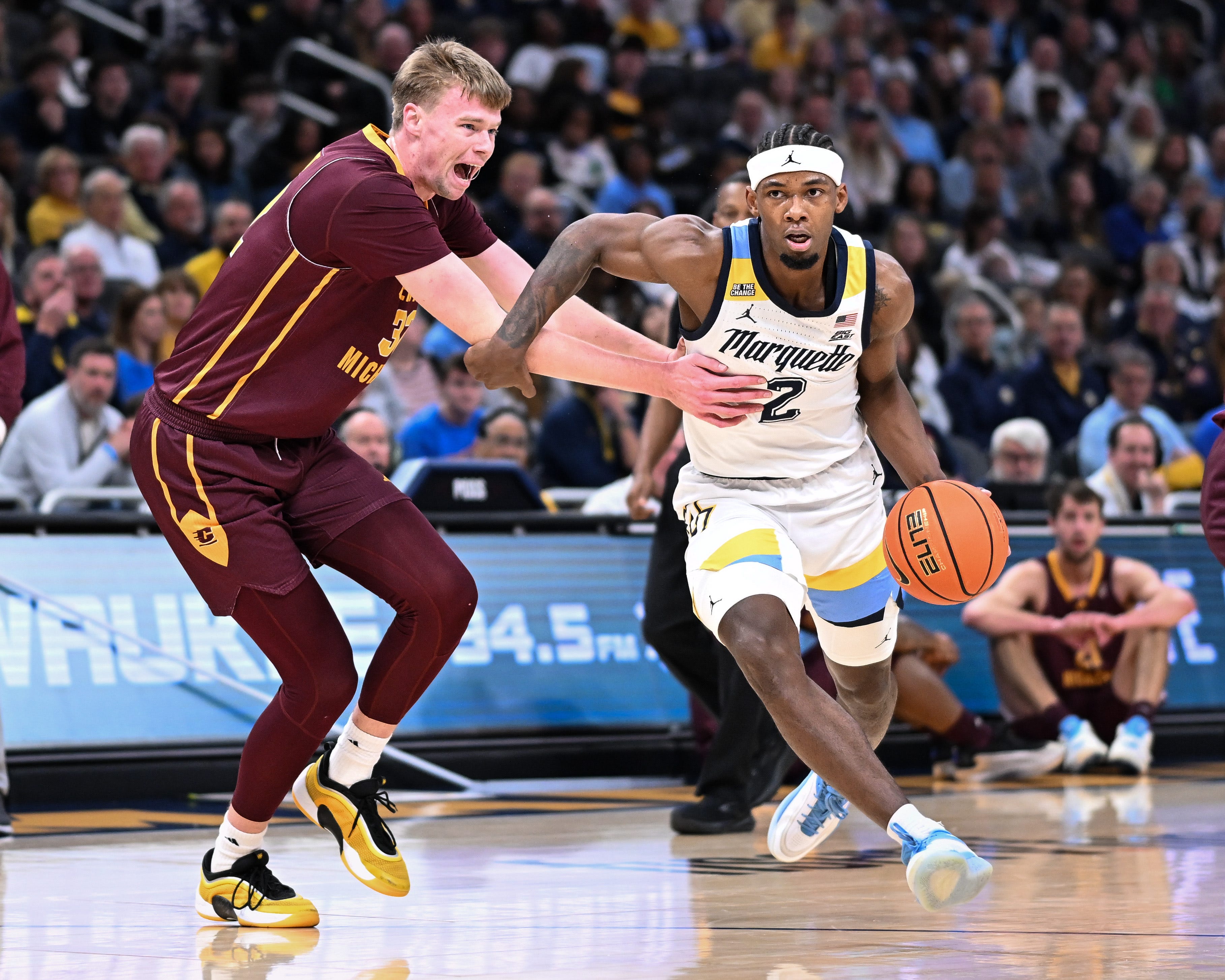 Chase Ross' all-around effort helps Marquette snap two-game home skid