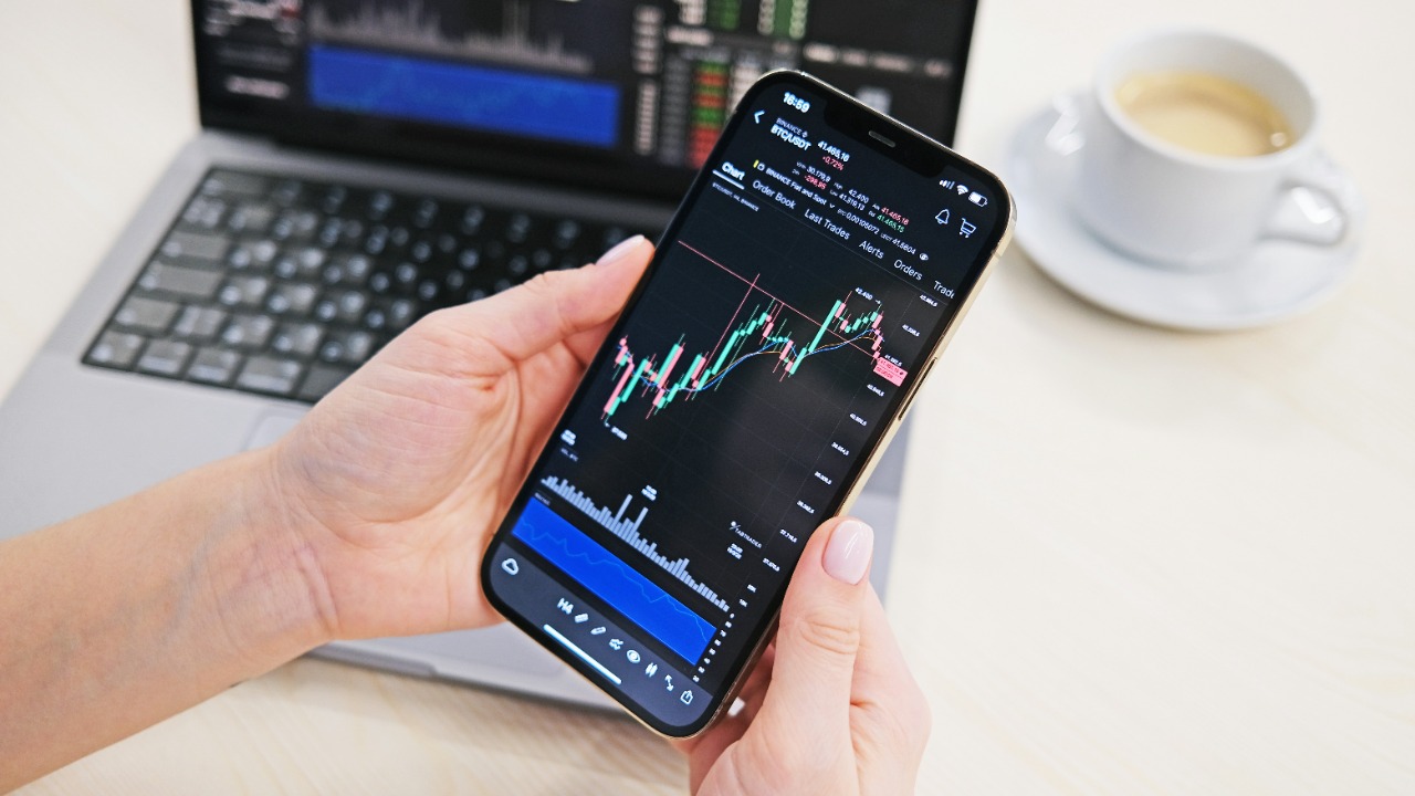 The AI investment wave could trigger a 2008 style shock