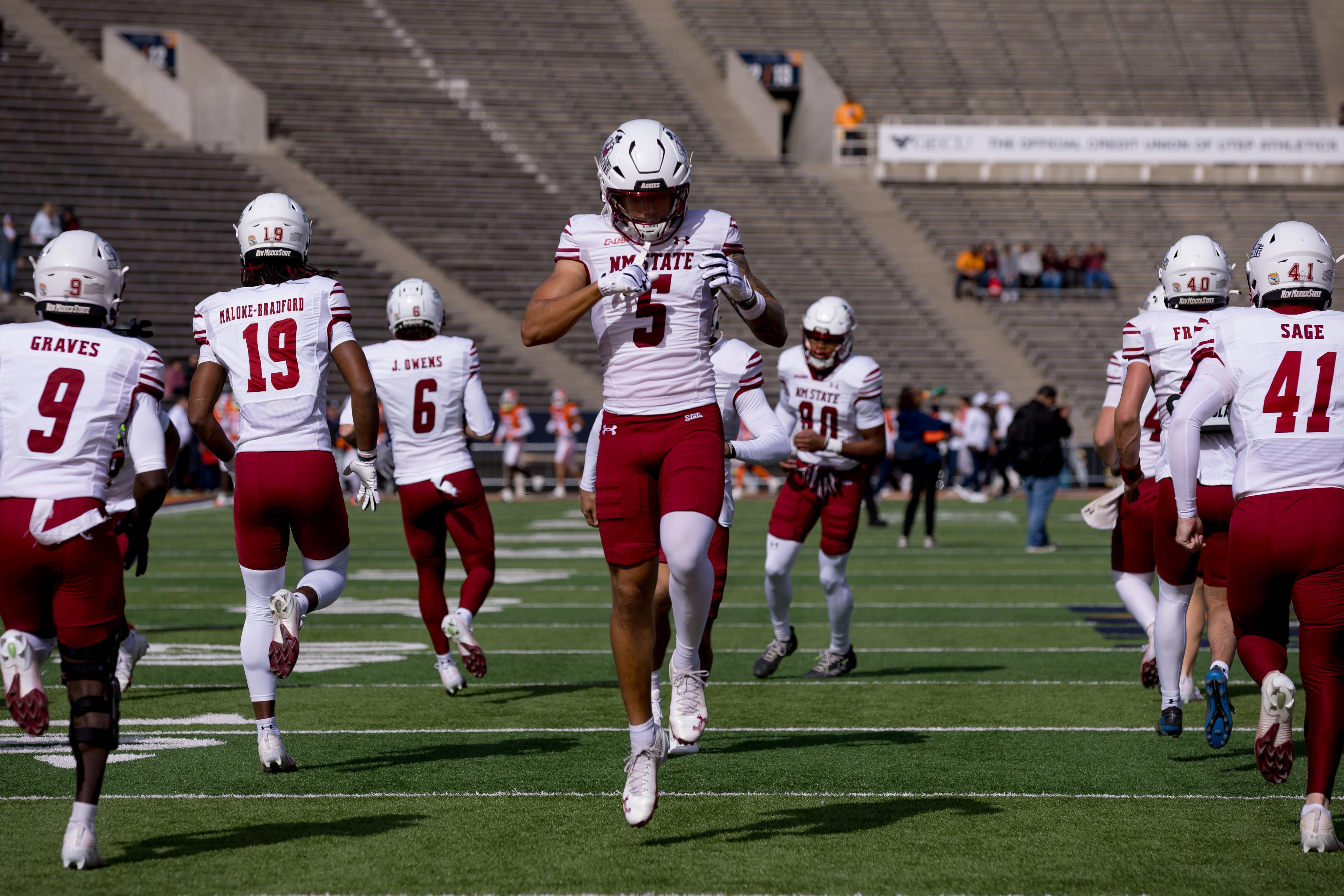 Where does NMSU football's 2026 recruiting class rank after the early ...