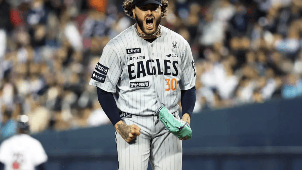 MLB: A Star-Studded Rotation! The Potential Six-Star Pitching Lineup ...