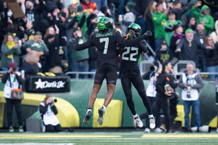 Will Ducks win in Seattle? Bold predictions for Oregon vs. Washington