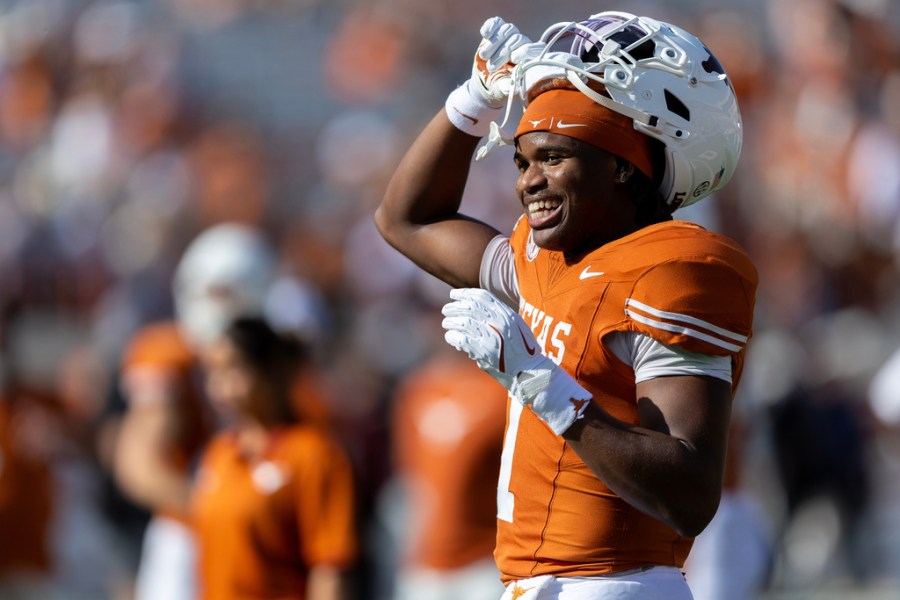 Aggie becomes a Longhorn, 2 standouts return in Texas’ latest transfer ...