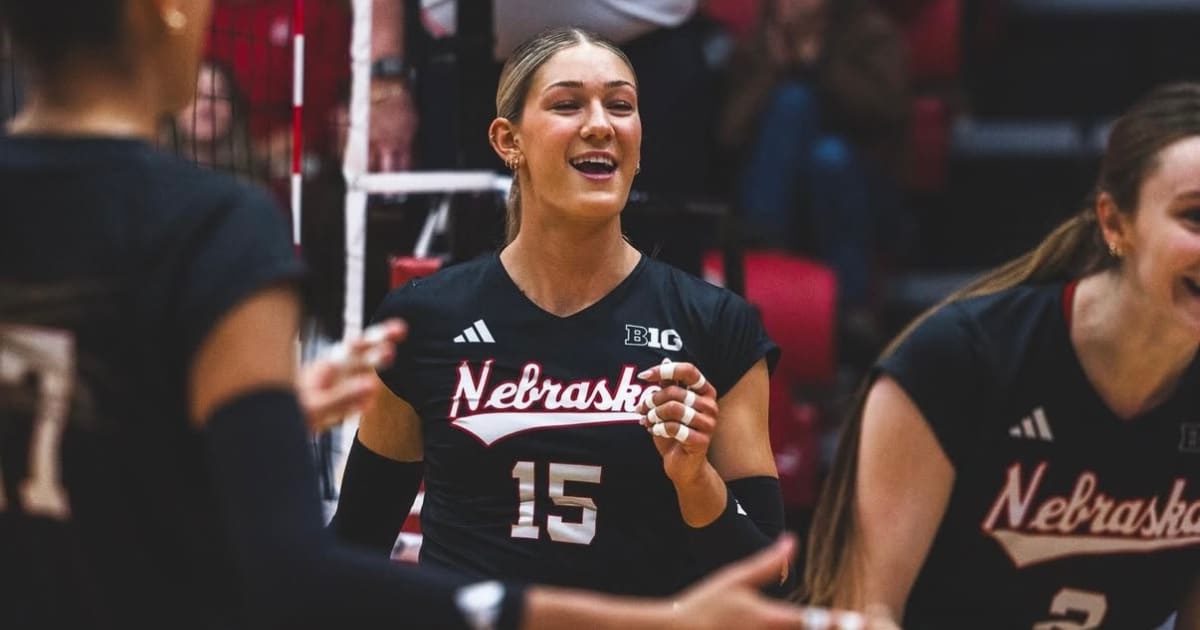No. 1 Nebraska volleyball wins outright Big Ten title in Indiana sweep