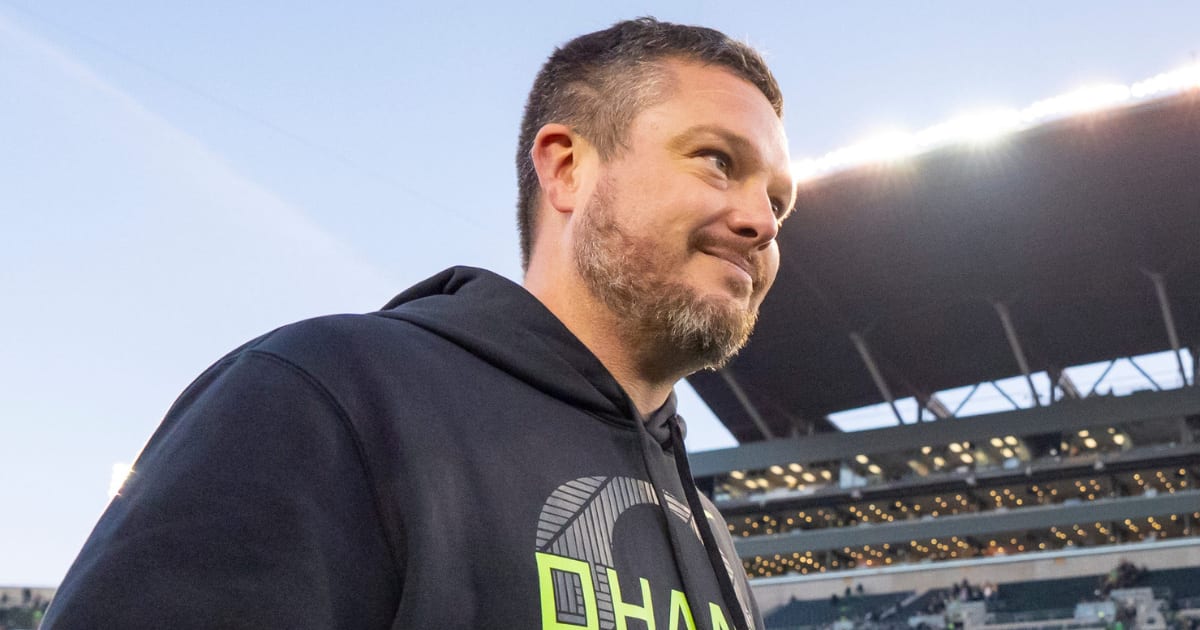 Dan Lanning takes shot at SEC scheduling, CFP Rankings after win vs. USC