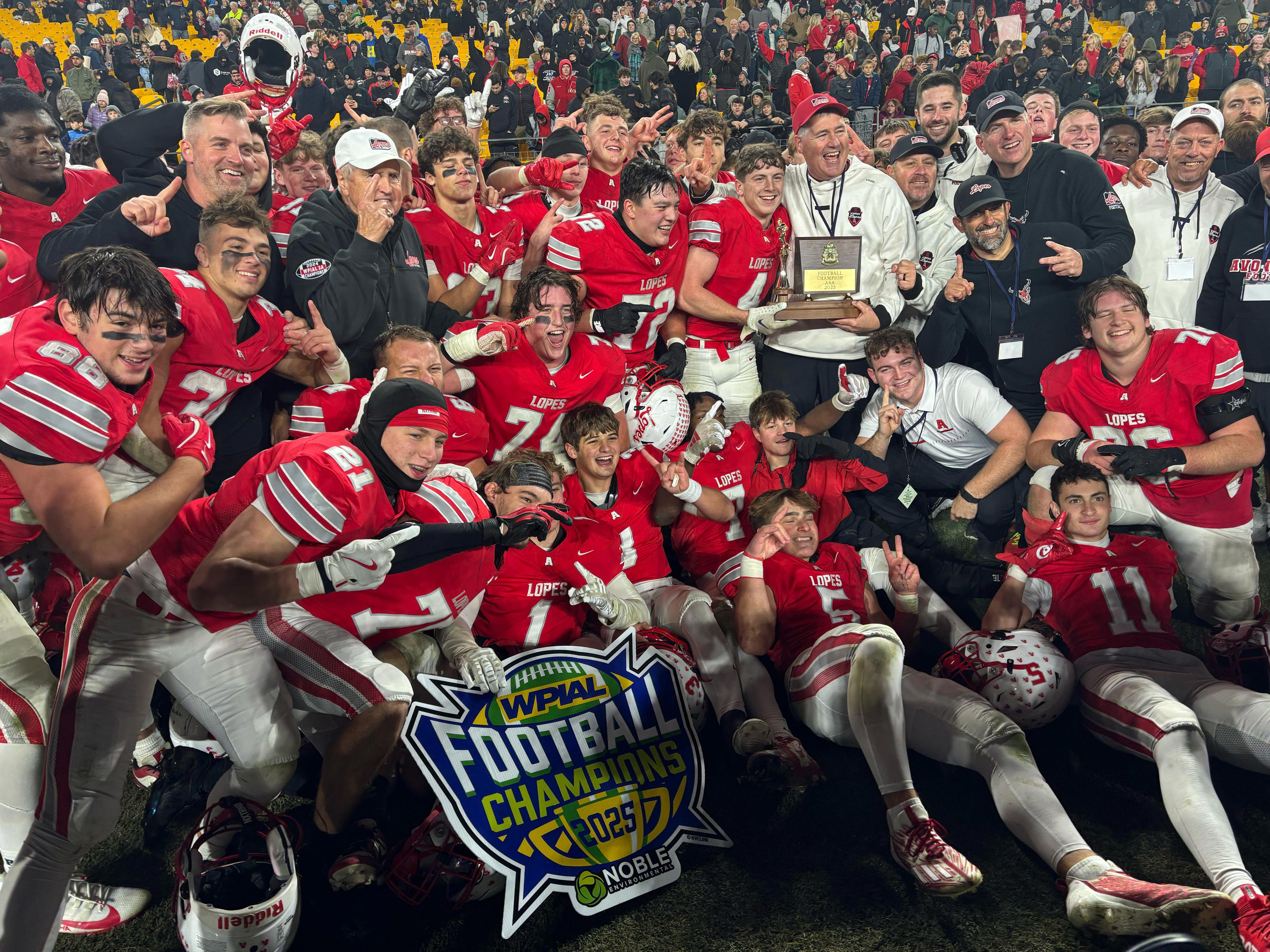 Avonworth pours it on Imani Christian 30-6, Antelopes win 4th WPIAL title