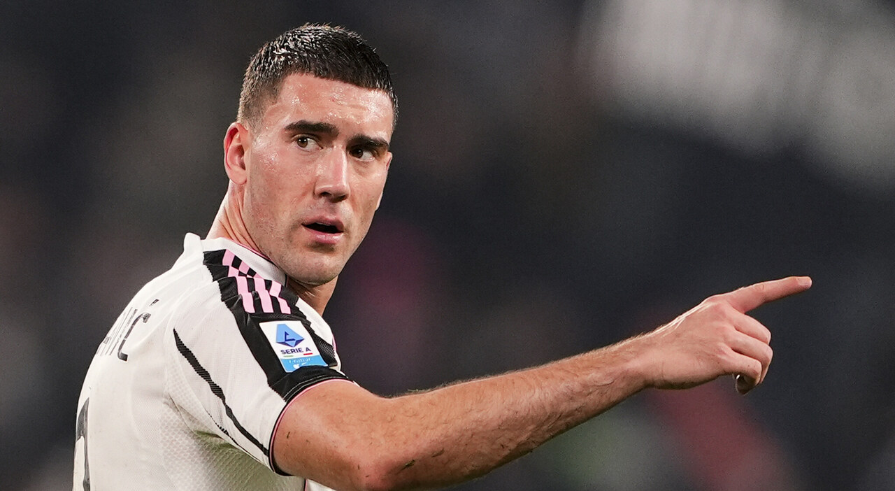 Fiorentina-Juve, cori razzisti contro Vlahovic: partita interrotta ...