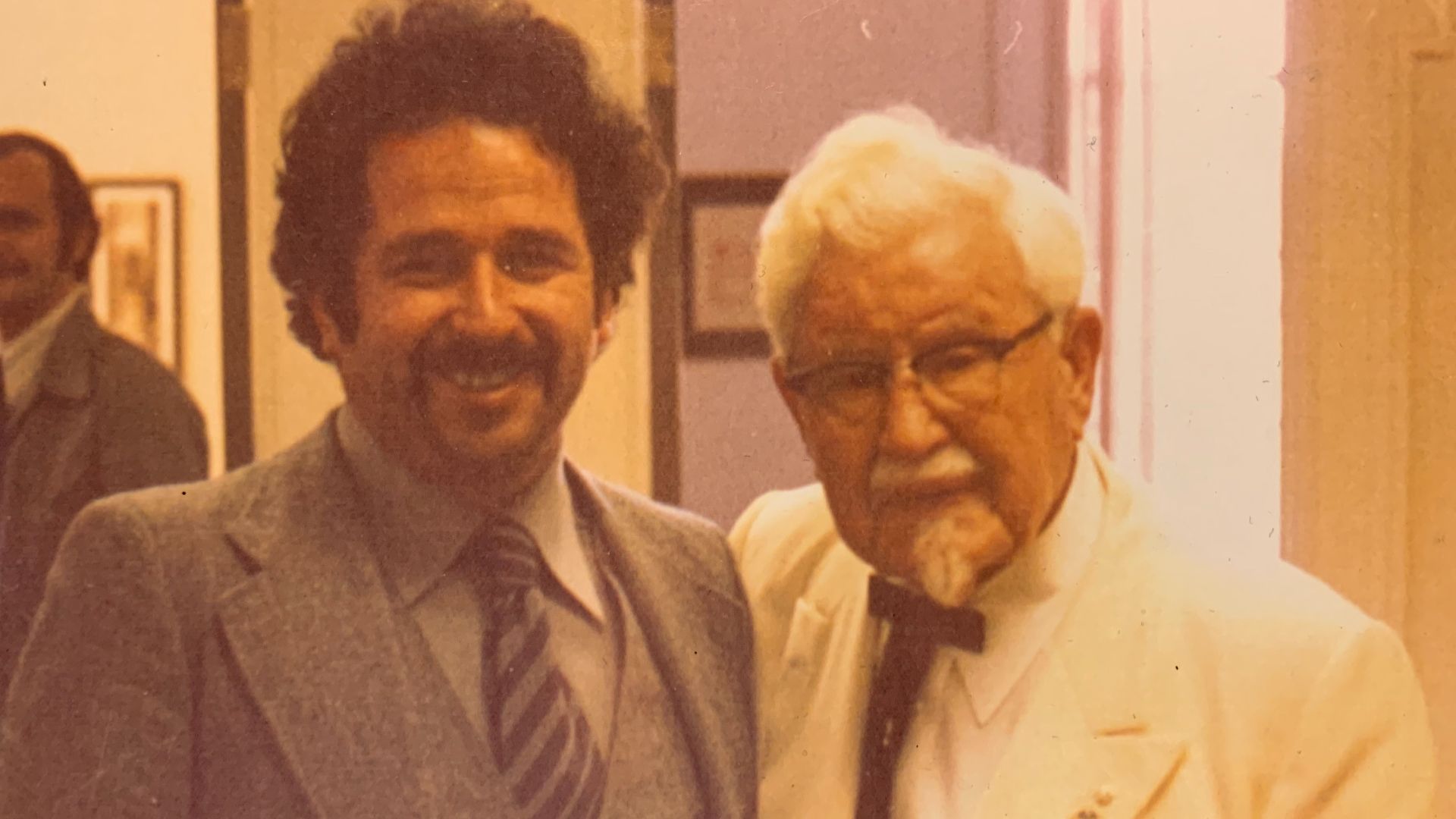 Colonel Sanders’ Great-Great-Great Nephew Just Revealed KFC’s Secret Recipe