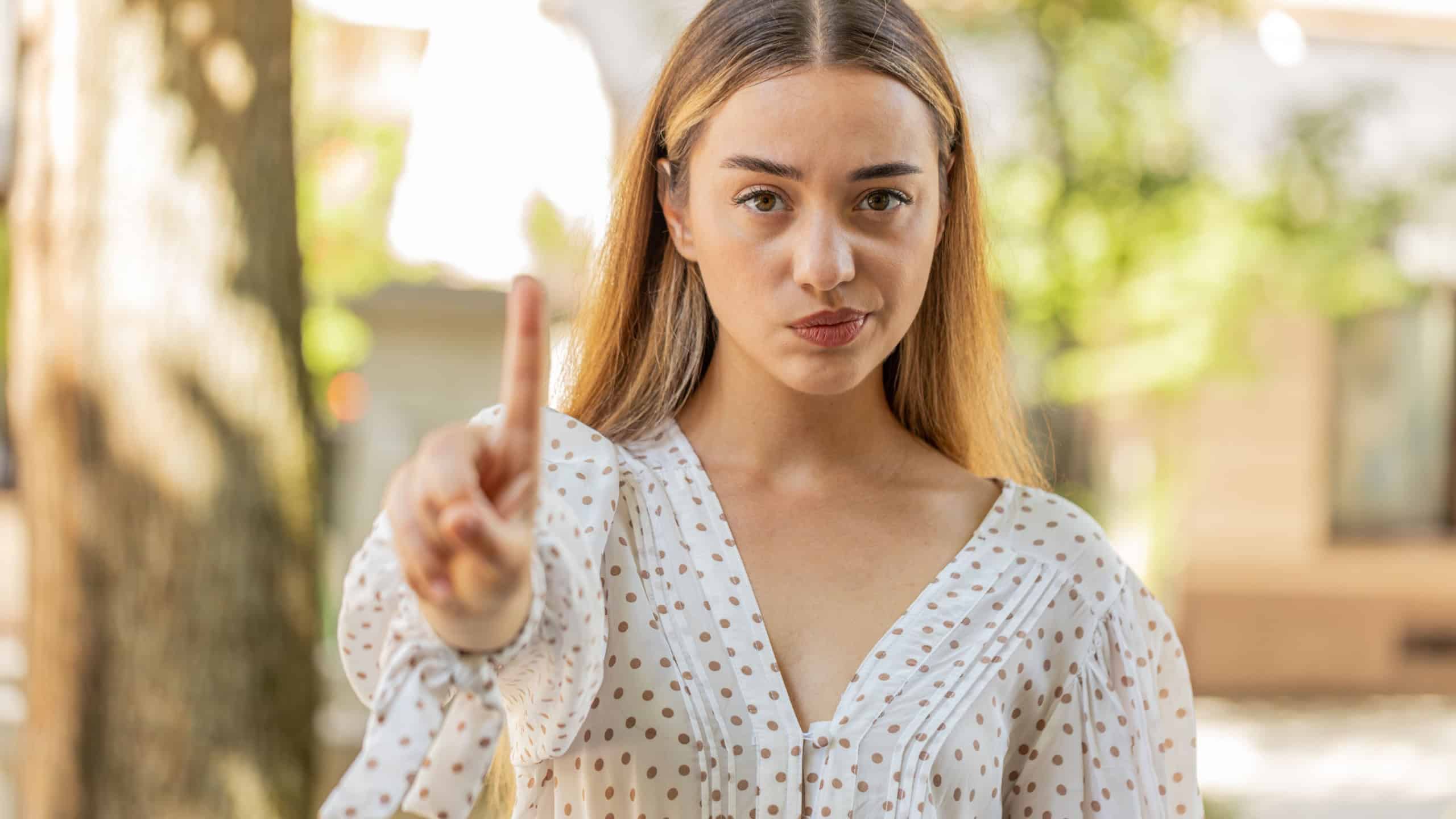 10 responses that can set boundaries with manipulative people