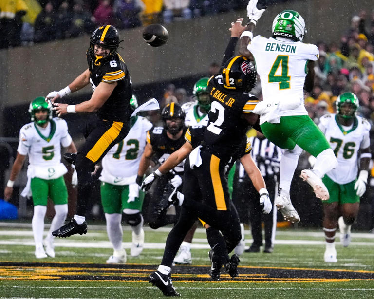 Iowa football injury update: Star CB out vs Michigan State