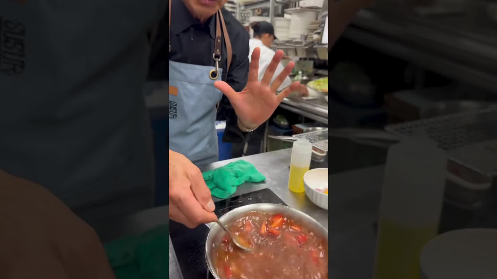 Cooking Malaysian garlic king prawn with Iron Chef Dad