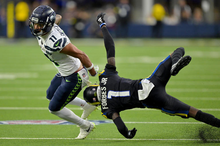 Who plays Thursday Night Football tonight? What channel is NFL game ...