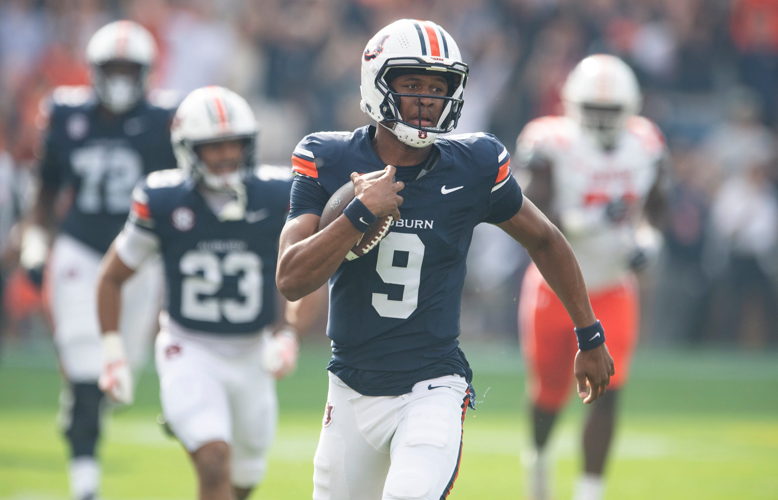 What Auburn football QB Deuce Knight said about debut start vs. Mercer