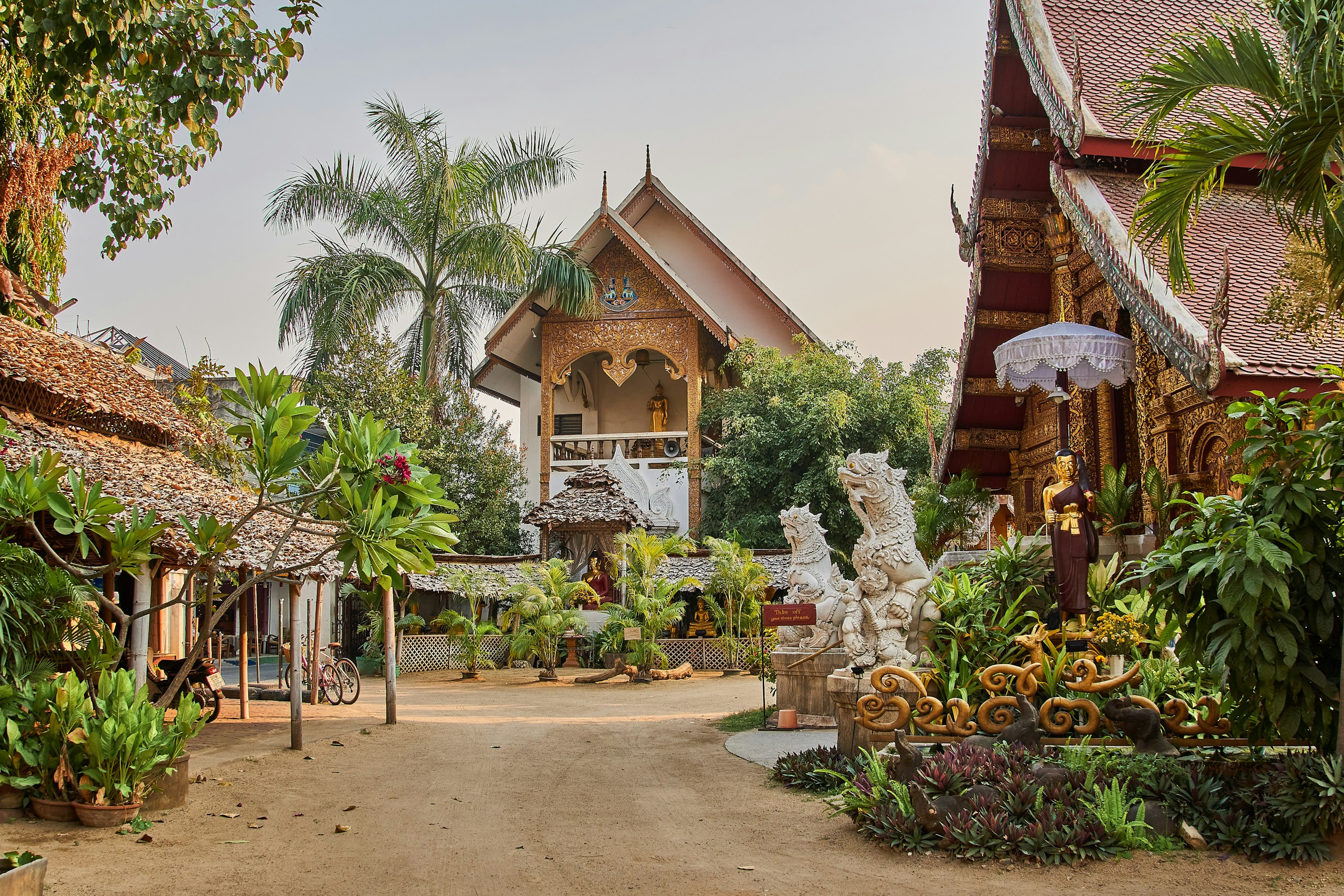 5 Days in Chiang Mai: Guide to Temples, Elephants and Food