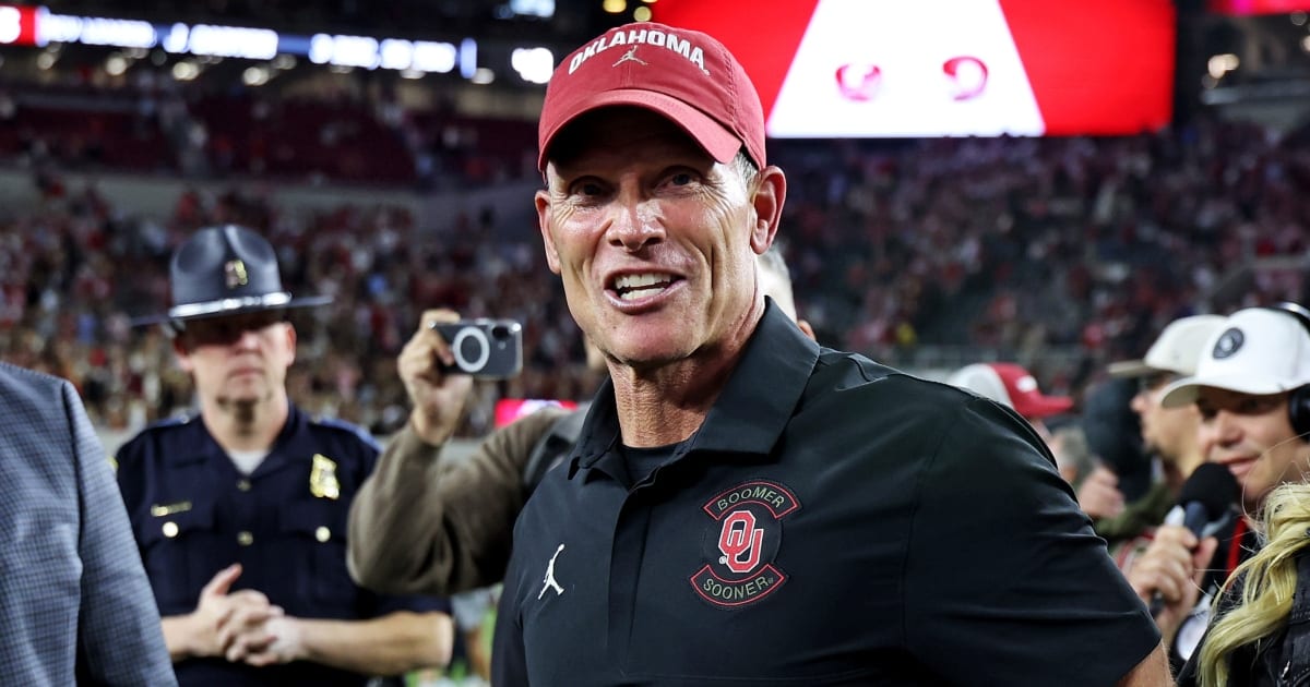 Brent Venables irate with officials after Oklahoma personal foul ...